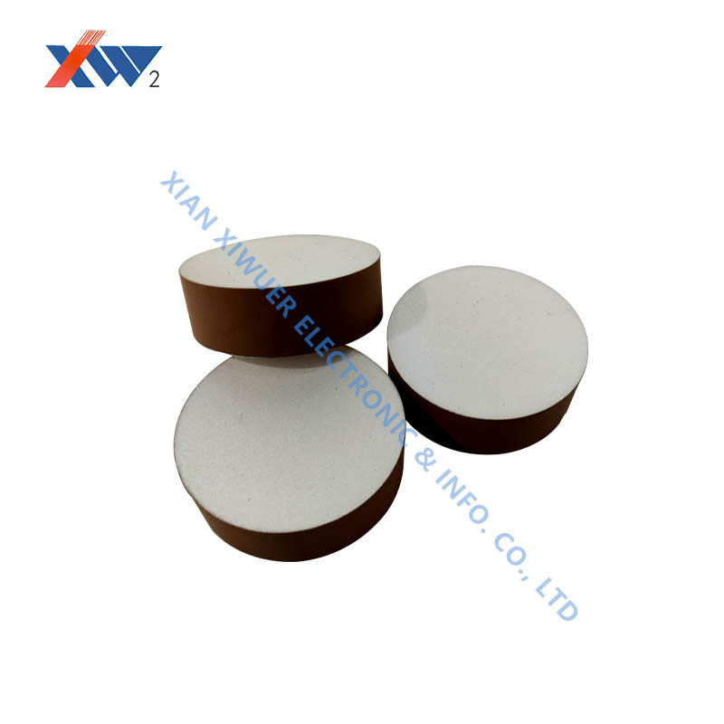 Small Ceramic Square Type Capacitor , High Corrosion Resistance ...